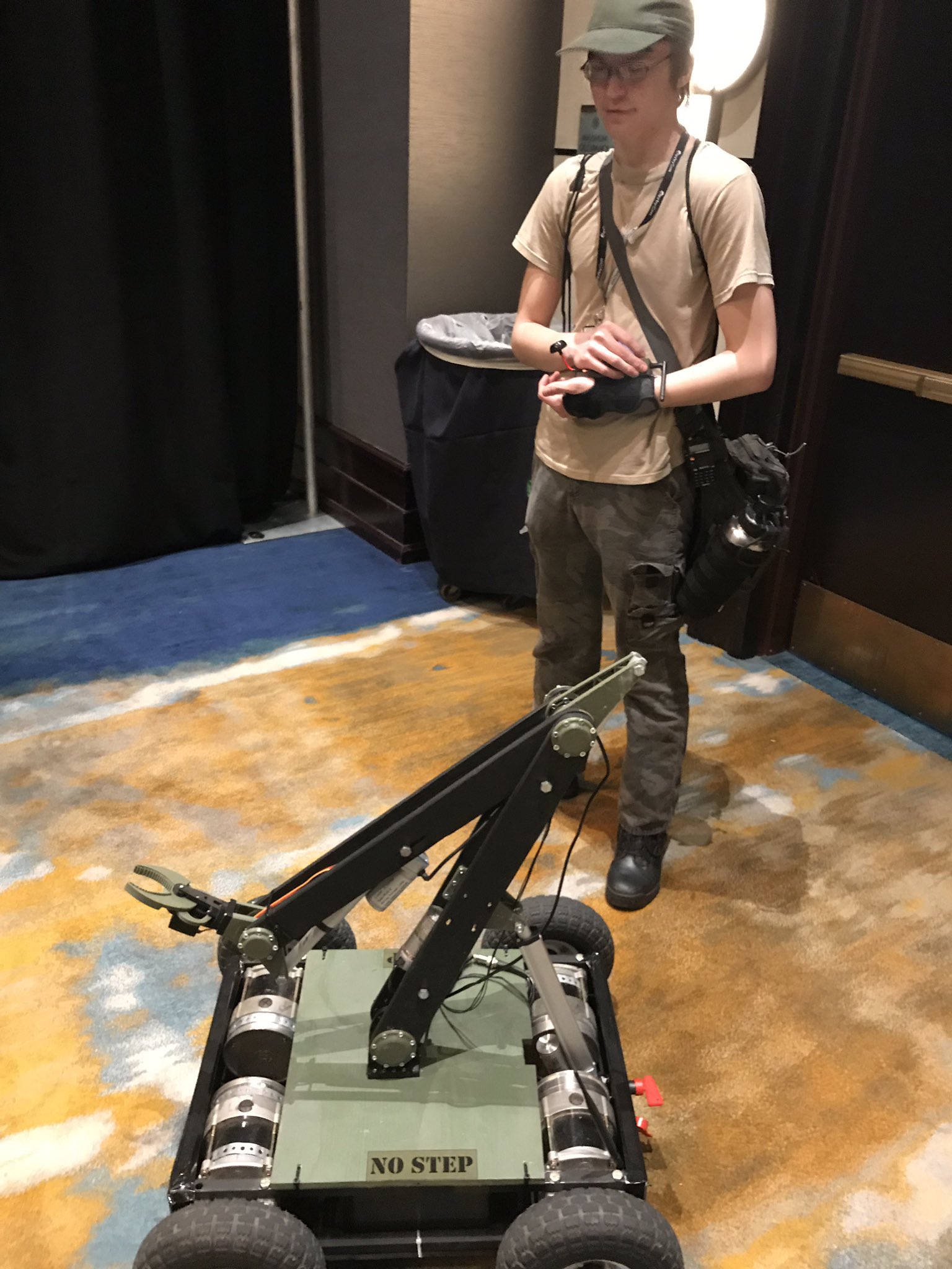 Nintendo Power Glove Modification