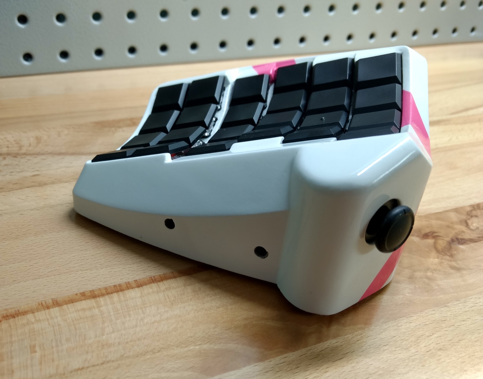 Sherbet, an Ergonomic Gaming Keypad